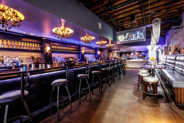 APRÈS LOUNGE - Updated July 2025 - 39 Photos & 37 Reviews - 608 Fulton ...