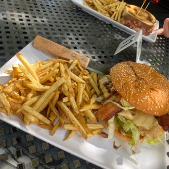 BOXING DONKEY IRISH PUB - Updated July 2024 - 337 Photos & 398 Reviews ...