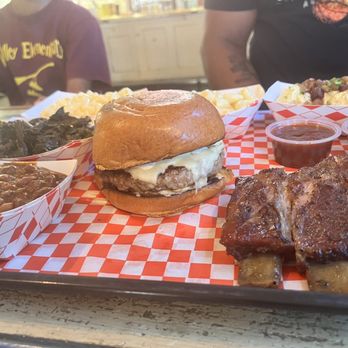 THE SMOK’D HOG - Updated July 2025 - 136 Photos & 173 Reviews - 32117 ...