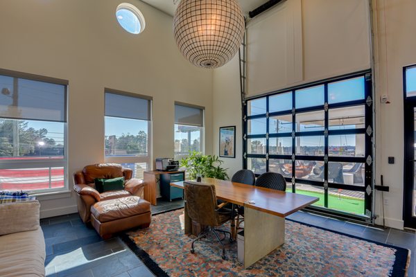 SUMMER HOUSE REALTY - Updated October 2025 - 29 Photos - 2735 ...