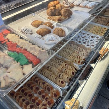 STELLA PASTRY & CAFE - Updated February 2025 - 1879 Photos & 1656 ...