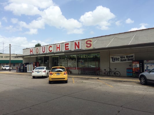HOUCHENS MARKETS - Updated June 2025 - 112 First & Duke, Cave City ...