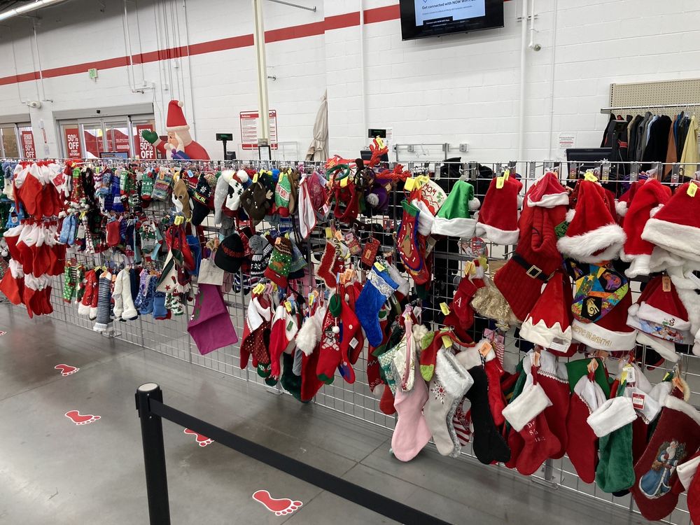 ARC THRIFT STORE & DONATION CENTER - Updated December 2025 - 250 Photos ...