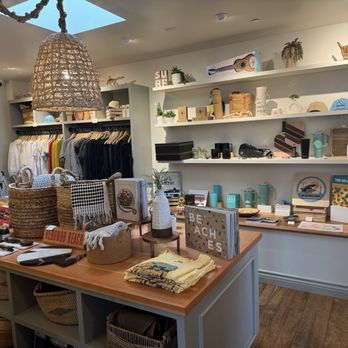 BEACHLIFE GROTTO - Updated December 2025 - 165 Photos & 128 Reviews ...