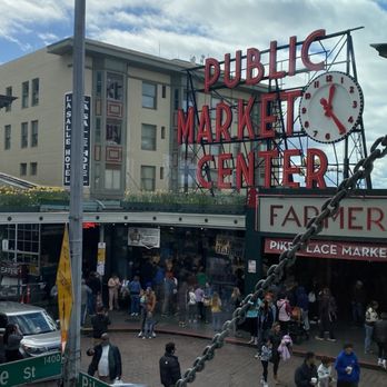 PIKE PLACE BAR & GRILL - Updated August 2024 - 320 Photos & 553 Reviews ...