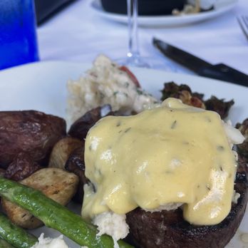 BLUE POINT GRILLE - 596 Photos & 527 Reviews - 700 W St Clair Ave ...