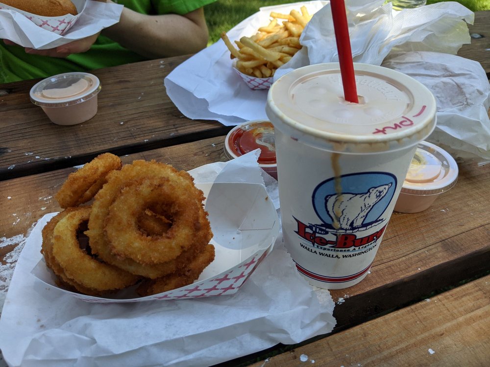 ICE-BURG DRIVE-IN - Updated September 2024 - 68 Photos & 144 Reviews ...