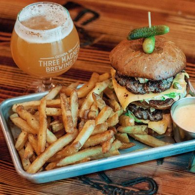 THREE MAGNETS BREWING - 210 Photos & 388 Reviews - 600 Franklin St SE ...