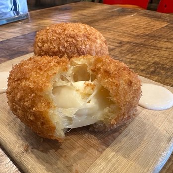 POETREE CAFE - Updated July 2024 - 772 Photos & 275 Reviews - 45 Old ...