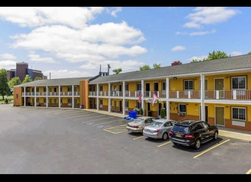 UNIVERSITY MANOR INN - Updated May 2024 - 3612 Main St, Buffalo, New ...