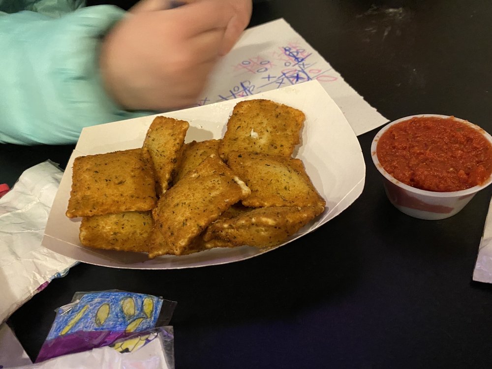 PIZZA HOSS - Updated December 2024 - 100 Photos & 75 Reviews - 7215 ...