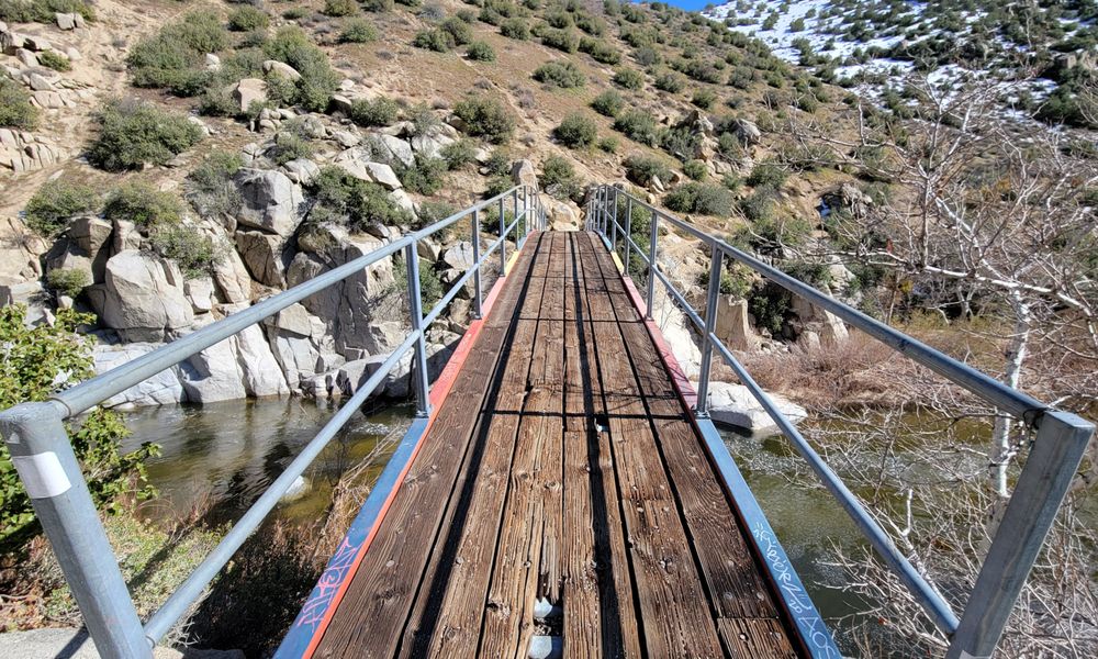 RAINBOW BRIDGE VIA PACIFIC CREST TRAIL - Updated March 2025 - 29 Photos ...