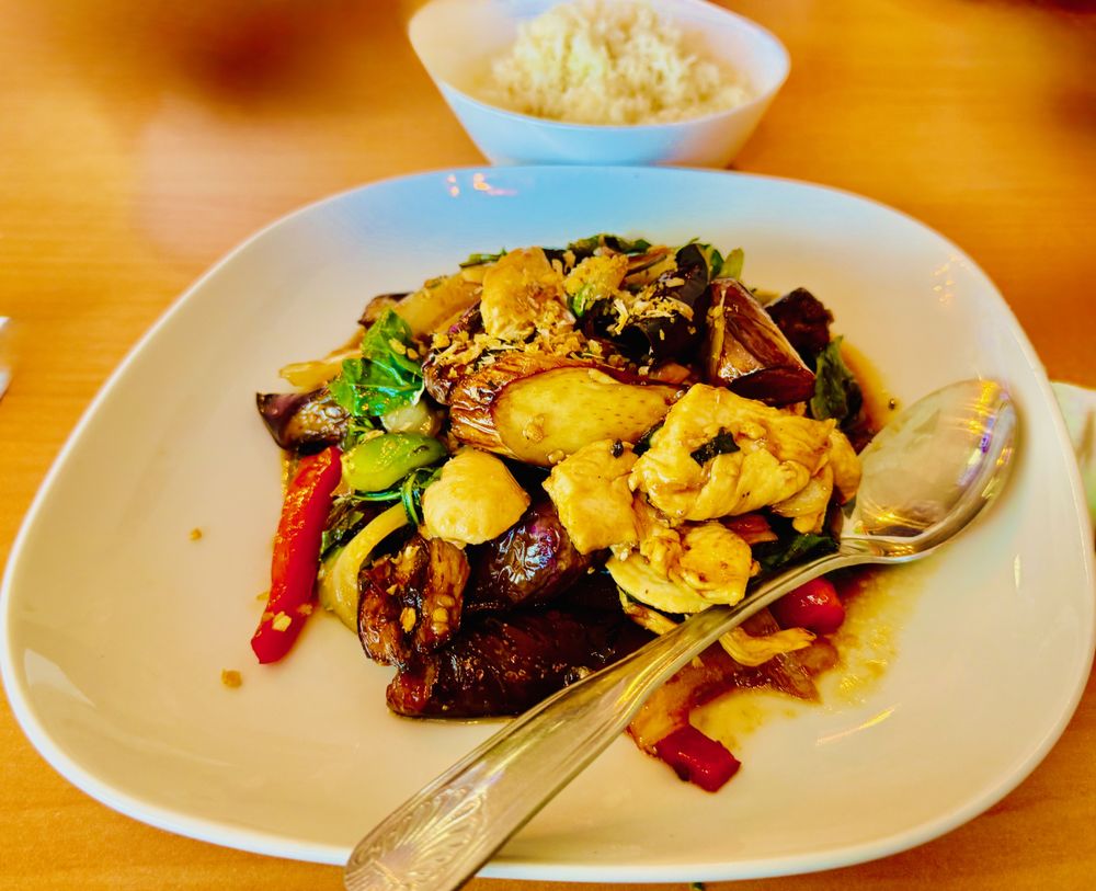 QUALITY THAI - Updated January 2026 - 46 Photos & 26 Reviews - 6710 N ...