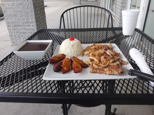 CUBAN DELIGHTS CAFE - Updated May 2024 - 140 Photos & 91 Reviews - 1039 ...