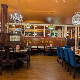 THE OLD SPAGHETTI FACTORY - Updated January 2026 - 911 Photos & 886 ...