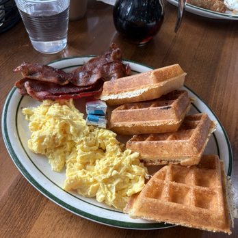 BEE’S BAKERY CAFE - Updated December 2025 - 382 Photos & 281 Reviews ...