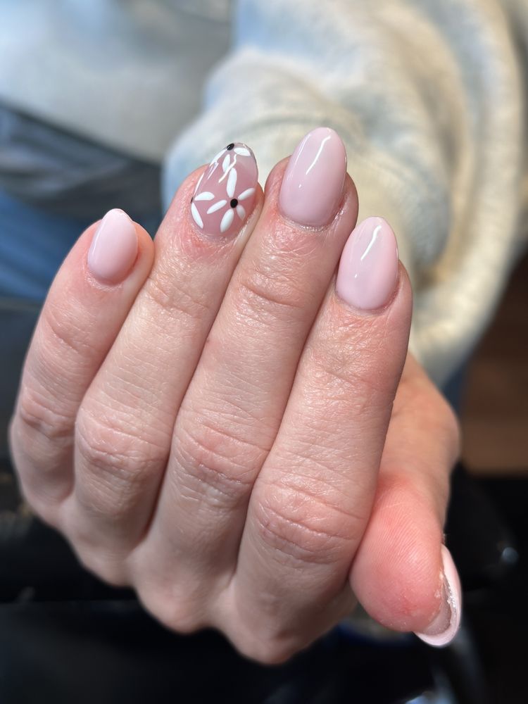 FLAW LIZ NAILS - Updated November 2024 - 70 Photos - 203 Mount Vernon ...