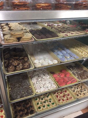 DAVIS BAKERY & DELI - Updated August 2024 - 10 Reviews - 4572 ...