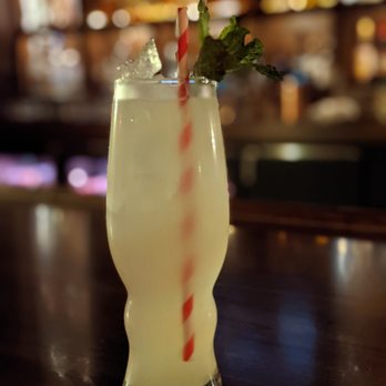 RED LION LOUNGE - Updated April 2025 - 97 Photos & 78 Reviews - 3802 ...