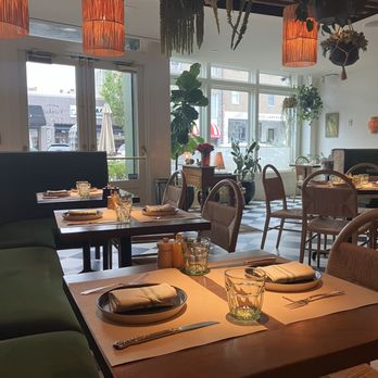 HAPPY MONKEY - Updated October 2025 - 195 Photos & 99 Reviews - 376 ...