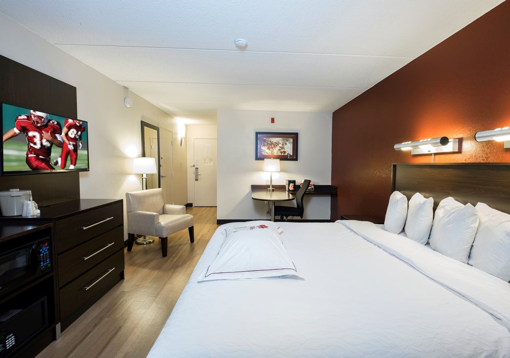 RED ROOF PLUS - Updated December 2025 - 92 Photos & 90 Reviews - 19 ...