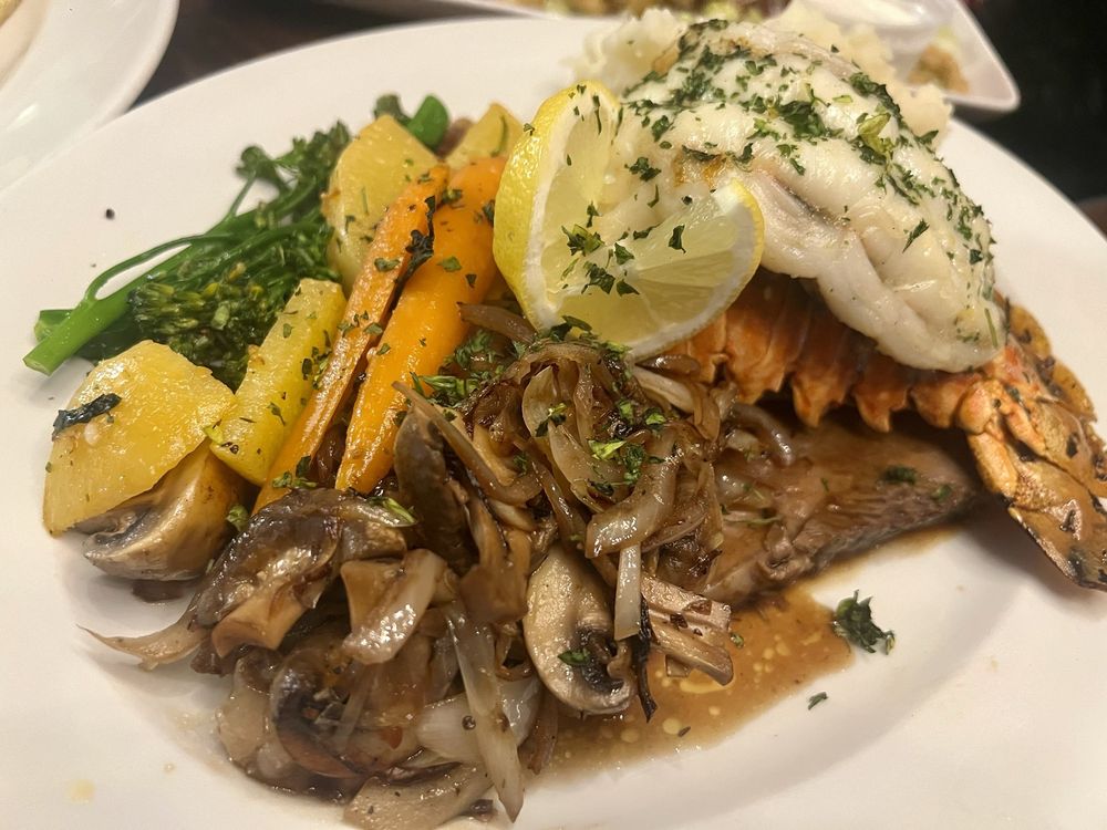 COYOTE’S FAMILY STEAKHOUSE - Updated September 2024 - 78 Photos & 35 ...