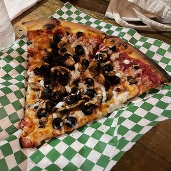 CHEECH’S PIZZA - Updated August 2024 - 125 Photos & 428 Reviews - 2116 ...