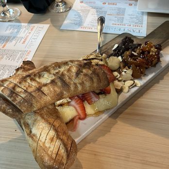 TASTE! CRAFT EATERY - SAN LUIS OBISPO - Updated August 2024 - 985 ...