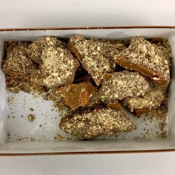 GARDEN GATE CANDY - Updated December 2025 - 32 Photos & 35 Reviews ...