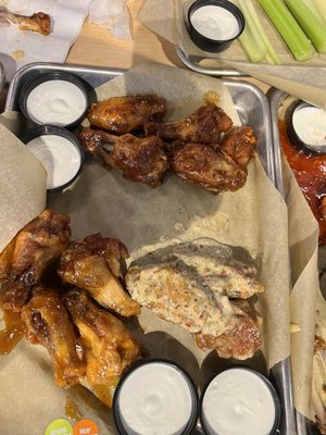 BUFFALO WILD WINGS - Updated November 2024 - 17 Photos & 25 Reviews ...