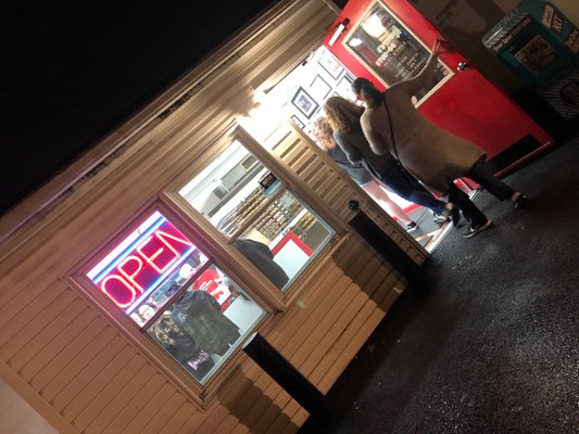 KRUMPE’S DO-NUT SHOP - 97 Photos & 232 Reviews - 912 Maryland Ave ...