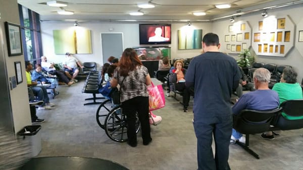 PACIFIC EYE INSTITUTE - 21 Photos & 125 Reviews - 555 N 13th Ave ...