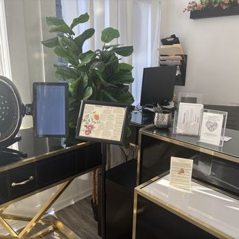 LILLY BEAUTY MED SPA - SAN FRANCISCO - Updated September 2025 - 135 ...