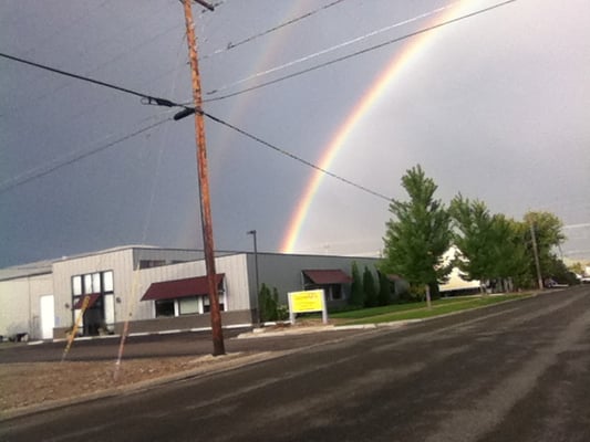 CITY SERVICE VALCON - Updated January 2025 - 23 Photos - 640 W Montana ...