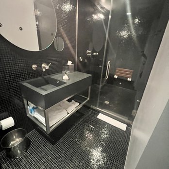 HOTEL ON RIVINGTON - Updated August 2025 - 279 Photos & 330 Reviews ...