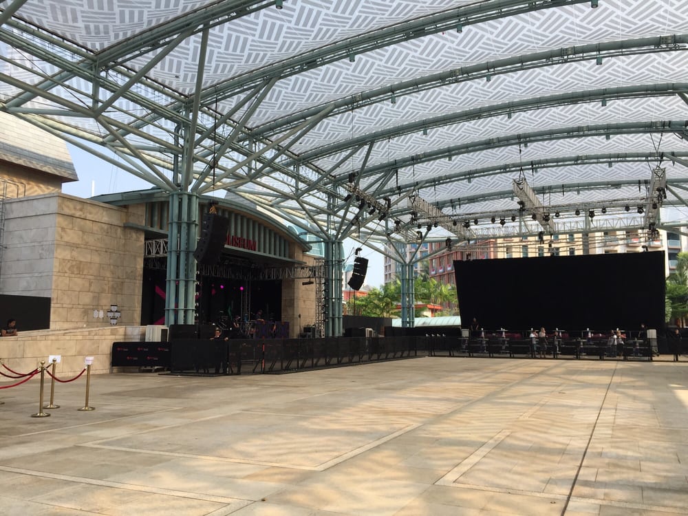 THE COLISEUM - Updated December 2025 - 16 Photos - 8 Sentosa Gateway ...