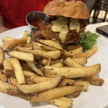 FRIEDMAN’S - Updated November 2024 - 3516 Photos & 3157 Reviews - 132 W ...