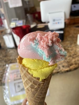 MCCOOL’S ICE CREAM & FROZEN YOGURT - Updated July 2025 - 20 Photos & 33 ...