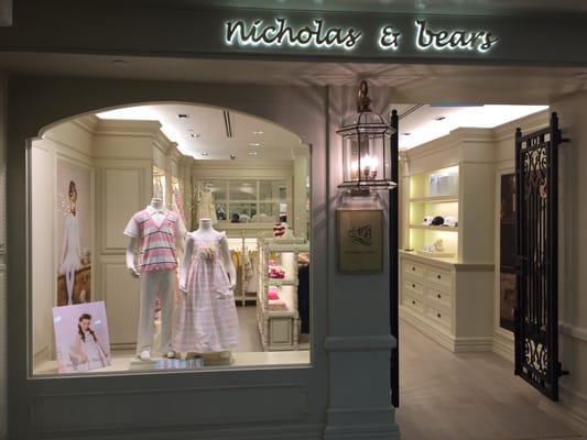 NICHOLAS & BEARS - Updated April 2025 - 583 Orchard Rd, Singapore ...