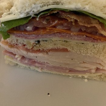 PEPI’S PUB AND GRILL - Updated December 2024 - 40 Photos & 44 Reviews ...