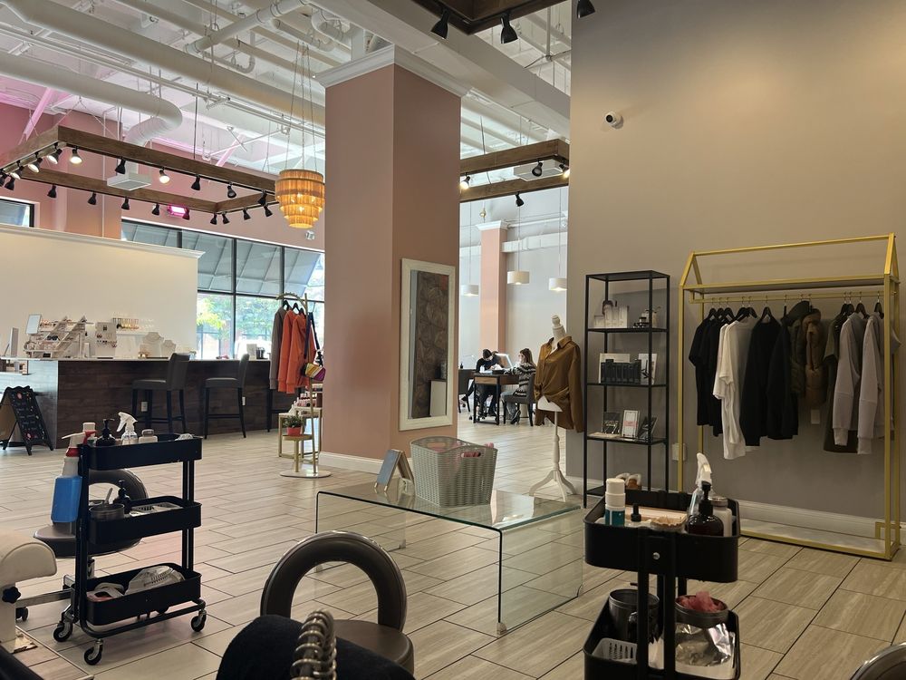 POLISH ROOM - Updated October 2025 - 18 The Blvd Saint Louis, Richmond ...