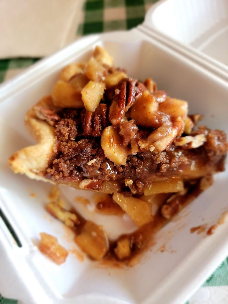 HAPPY APPLE KITCHEN - Updated January 2026 - 87 Photos & 104 Reviews ...