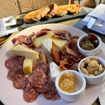 ADDISON - Updated June 2024 - 3446 Photos & 661 Reviews - 5200 Grand ...