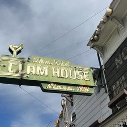 THE OLD CLAM HOUSE - Updated July 2025 - 1763 Photos & 1118 Reviews ...
