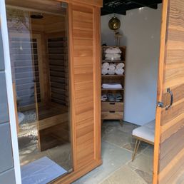 FOUR MOONS SPA - Updated January 2026 - 188 Photos & 197 Reviews - 775 ...