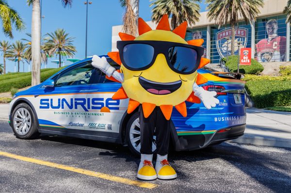 FREEBEE - Updated September 2025 - 28 Photos & 40 Reviews - Miami Beach ...