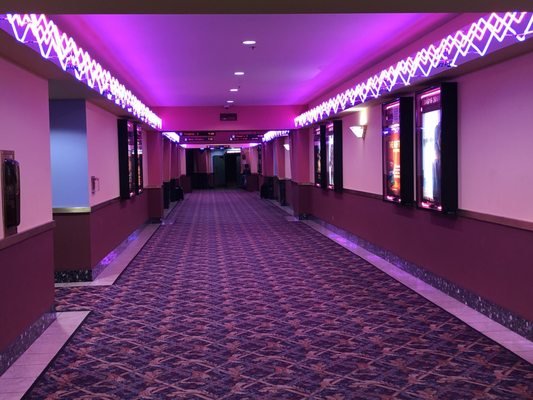 STARLIGHT TRIANGLE SQUARE CINEMAS - 122 Photos & 390 Reviews - Cinema ...