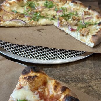 TIMBER PIZZA - MCLEAN - Updated August 2025 - 58 Photos & 24 Reviews ...