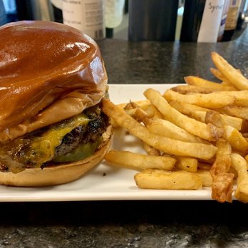 BRICK’S DOWNTOWN BAR & GRILL - Updated August 2025 - 53 Photos & 69 ...