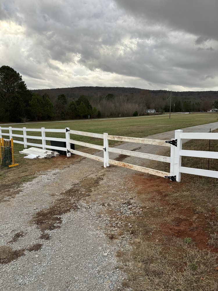 FENCEWORKS HUNTSVILLE - Updated December 2025 - 29 Photos - Huntsville ...